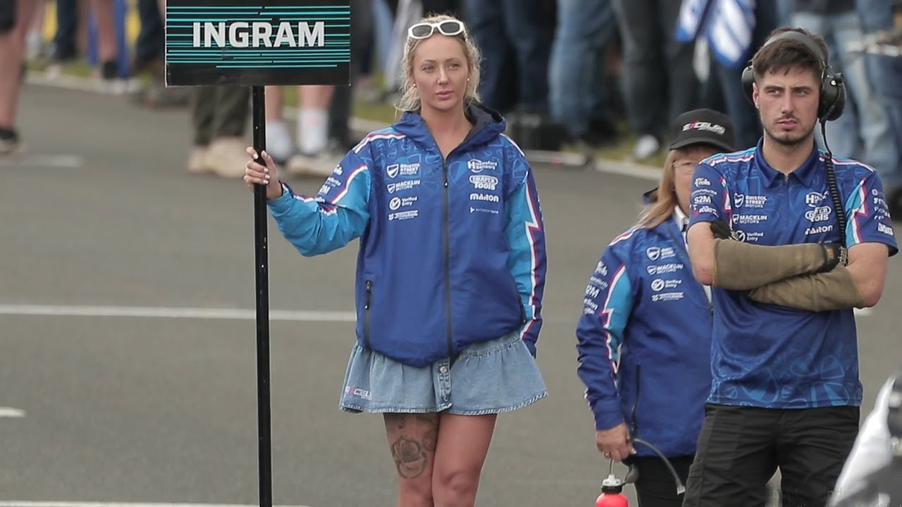 BTCC Grid Girl at knockhill 2023 - YouTube
