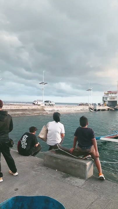 PORT OF PIO DURAN ALBAY... - YouTube