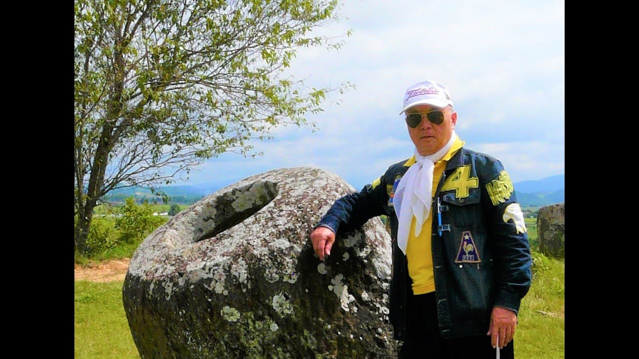 HLUA NKAUJ HMOOB TOJ SAB LUB SUAB QAAB ZIB HAB TXAUS SAB YUAV HLUB ...