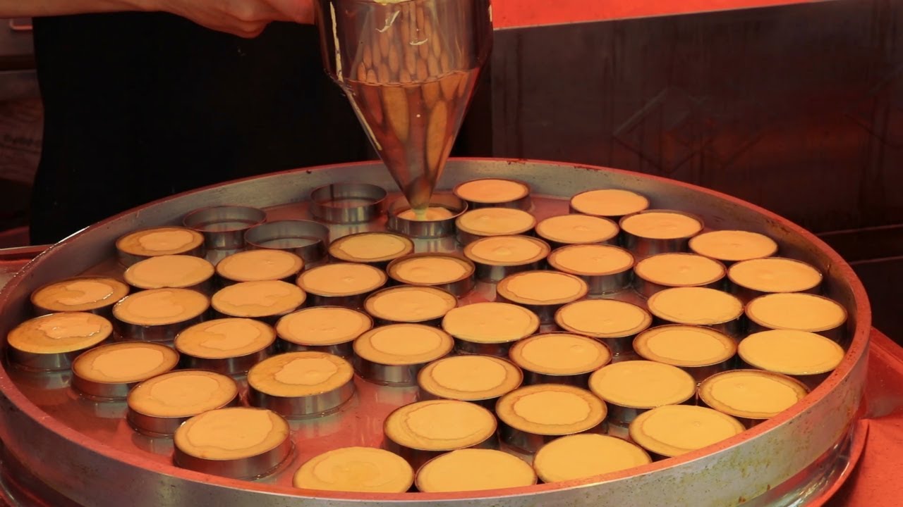 廣州美食小吃-石磨玉米餅 - Chinese snacks Millstone Corn Cake(cornbread ) - YouTube