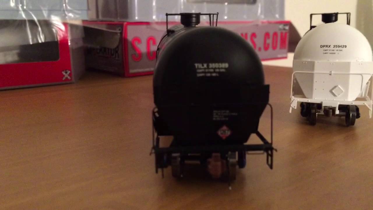Halfassed review: ScaleTrains 31k Trinity tank car - YouTube