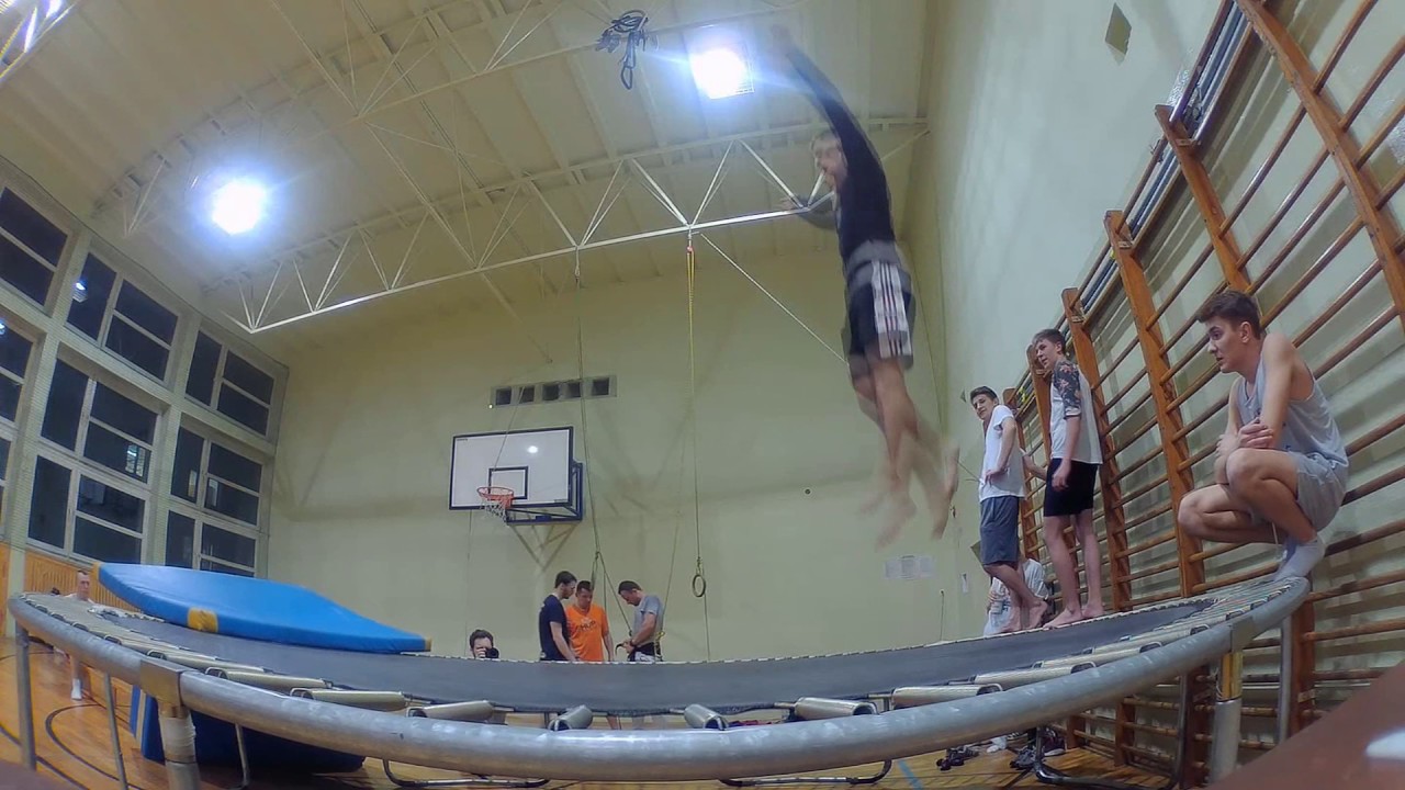 Short trampoline training - YouTube