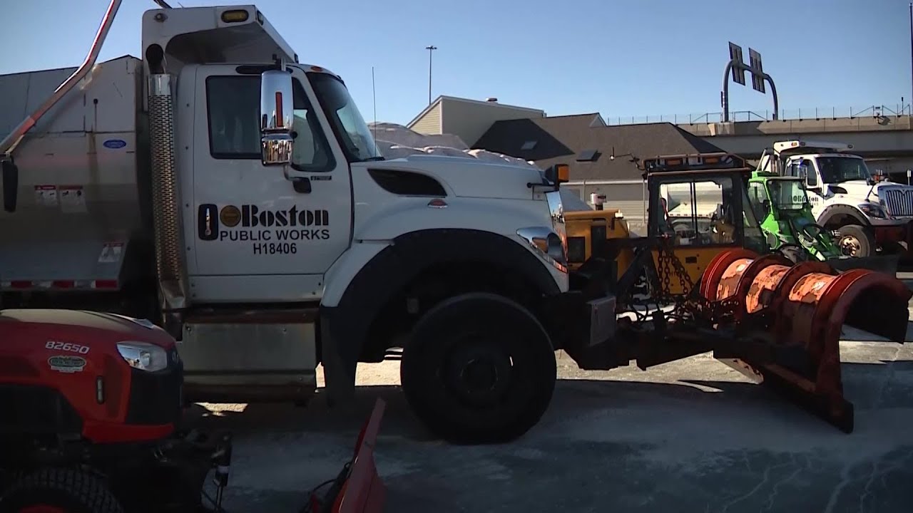 How Boston DPW gets ready for a winter storm - YouTube