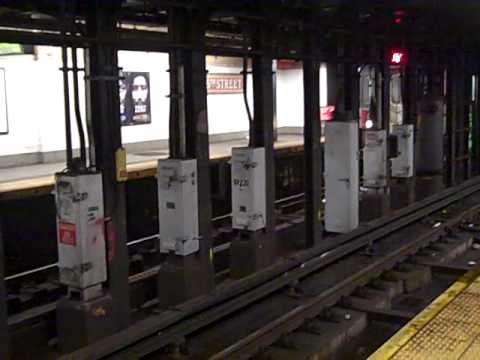 MTA: R142 (4) Trains & R142A (6) Train At 86th Street (Lower Platform ...