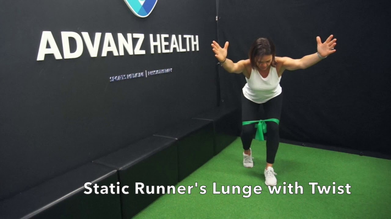 Runner's lunge - YouTube