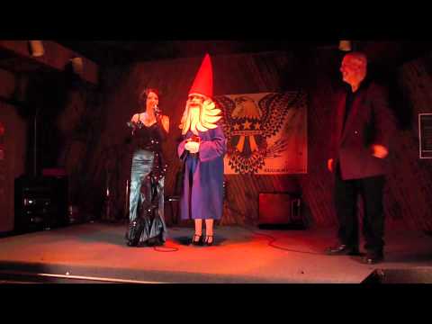 Gnome-lesque with Brigitte Petite