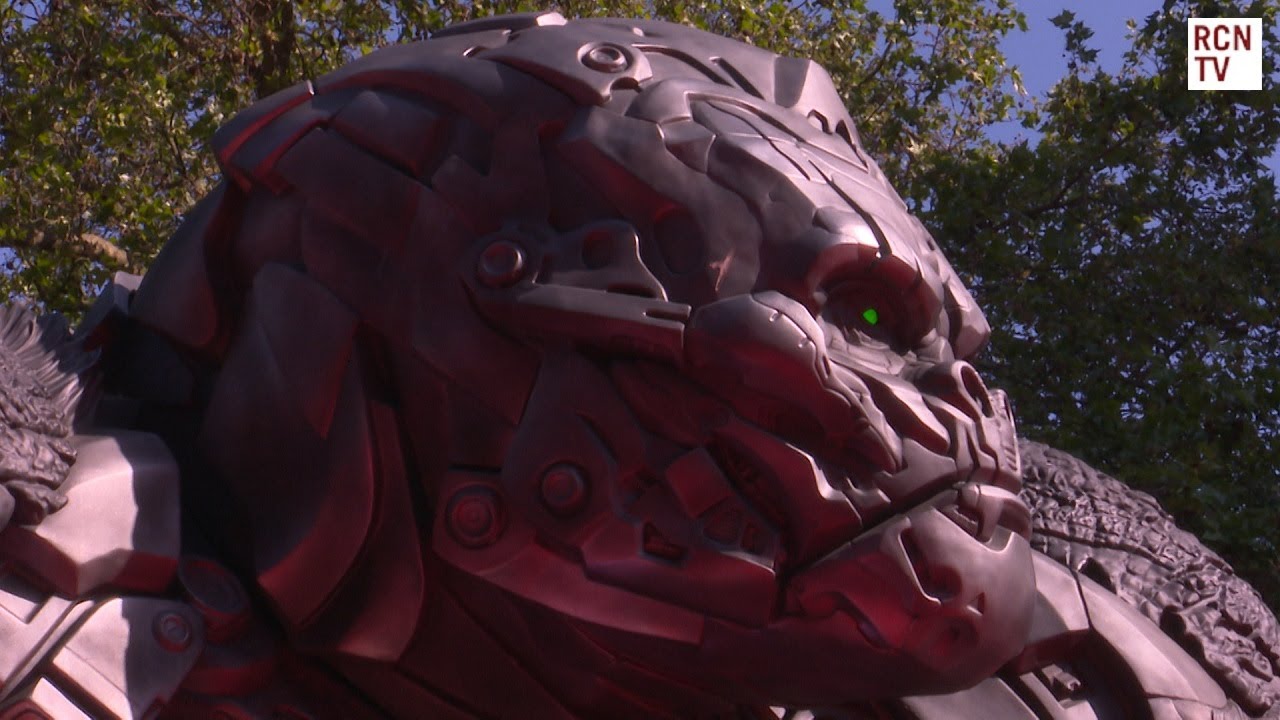 Real Life Optimus Primal Transformers Rise Of The Beasts Premiere - YouTube