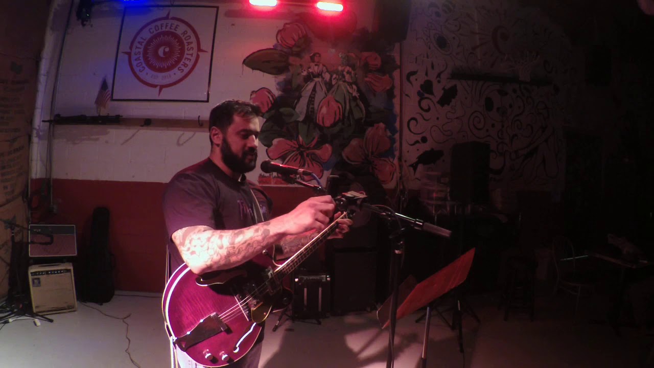 Open Mic CCR- David Badillo - YouTube