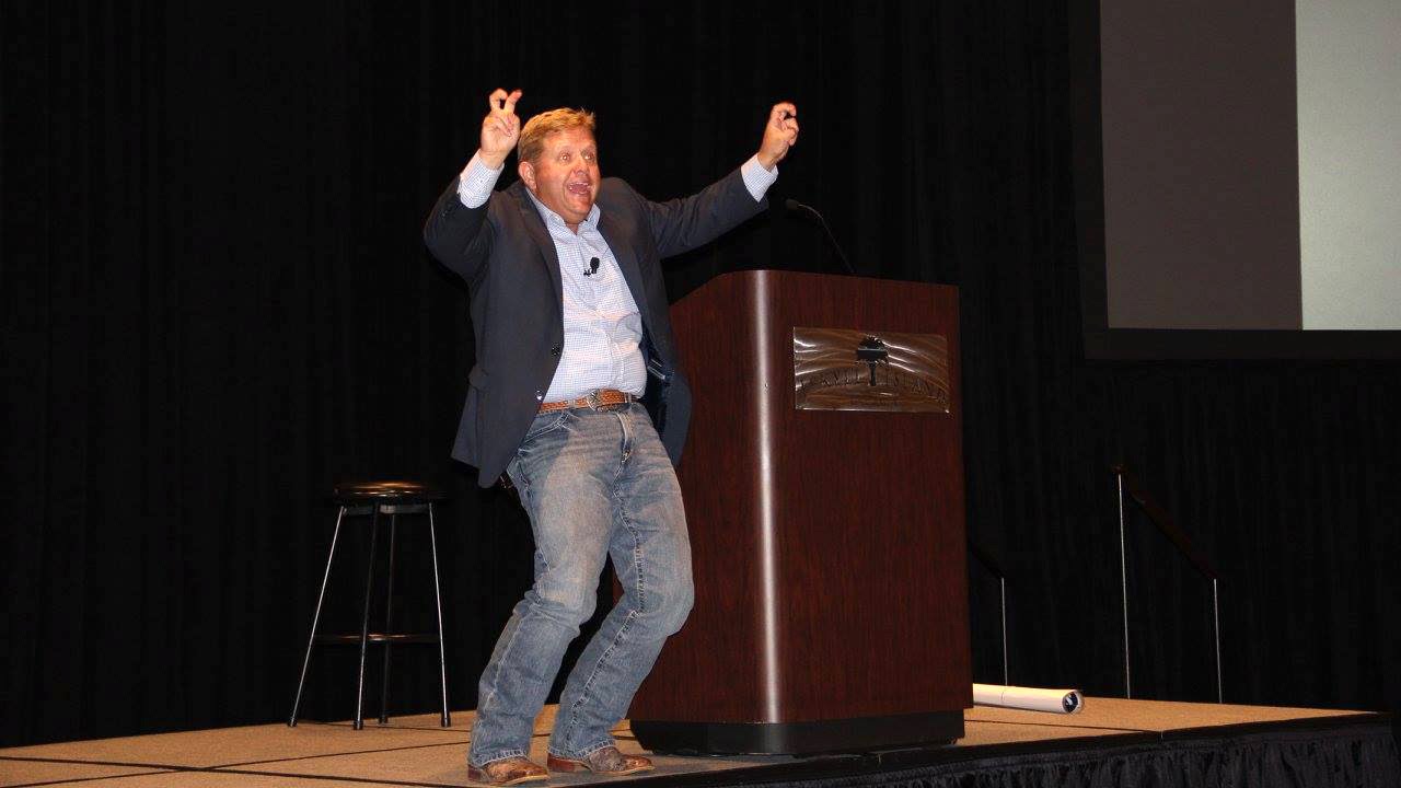 Motivational Speaker Encourages Young Ag Leaders - YouTube