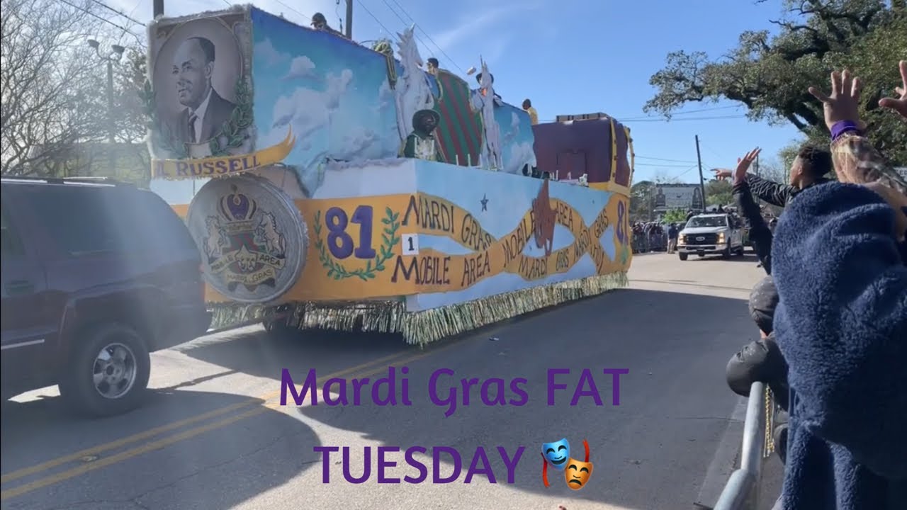 Mardi Gras FAT Tuesday vlog | Marching Bands | feat. My Family ! - YouTube