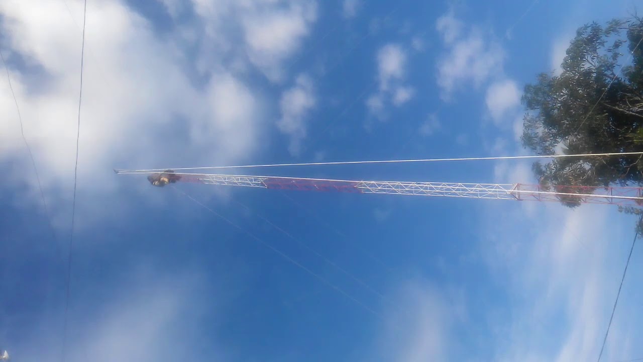 pemasangan tower triangle untuk jaringan wifi - YouTube