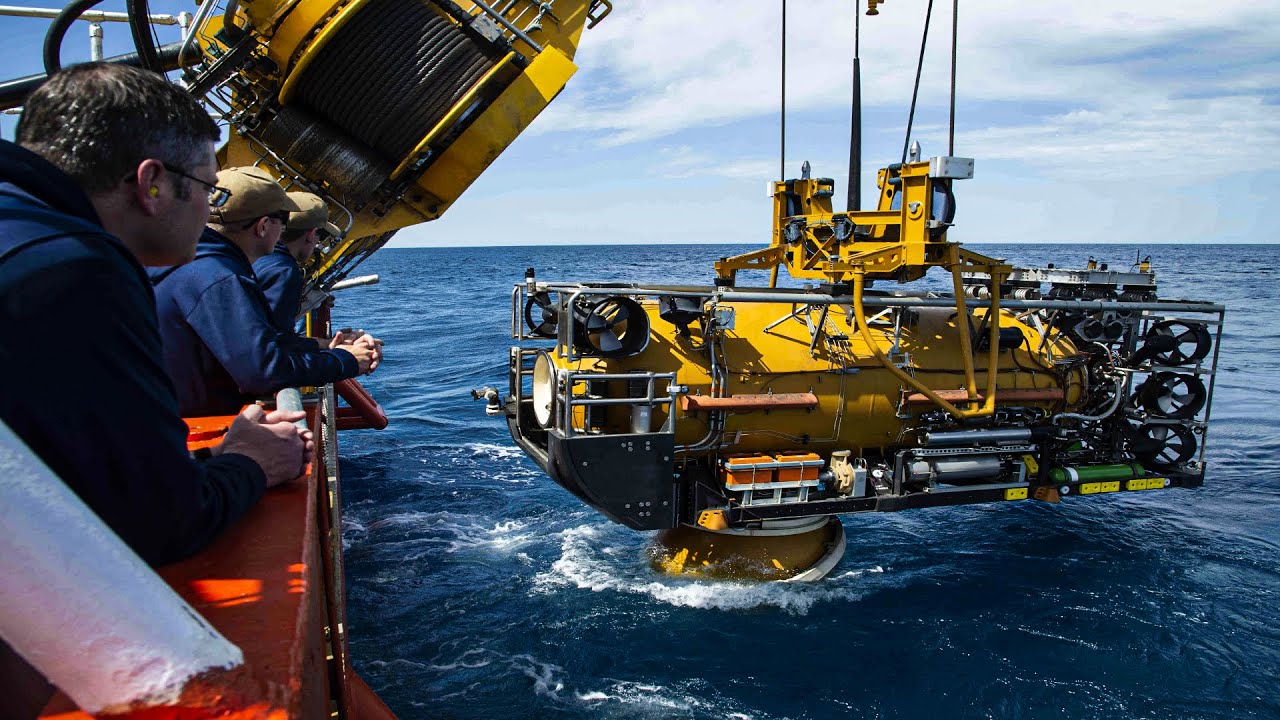 How NATO Submarine Rescue System - YouTube