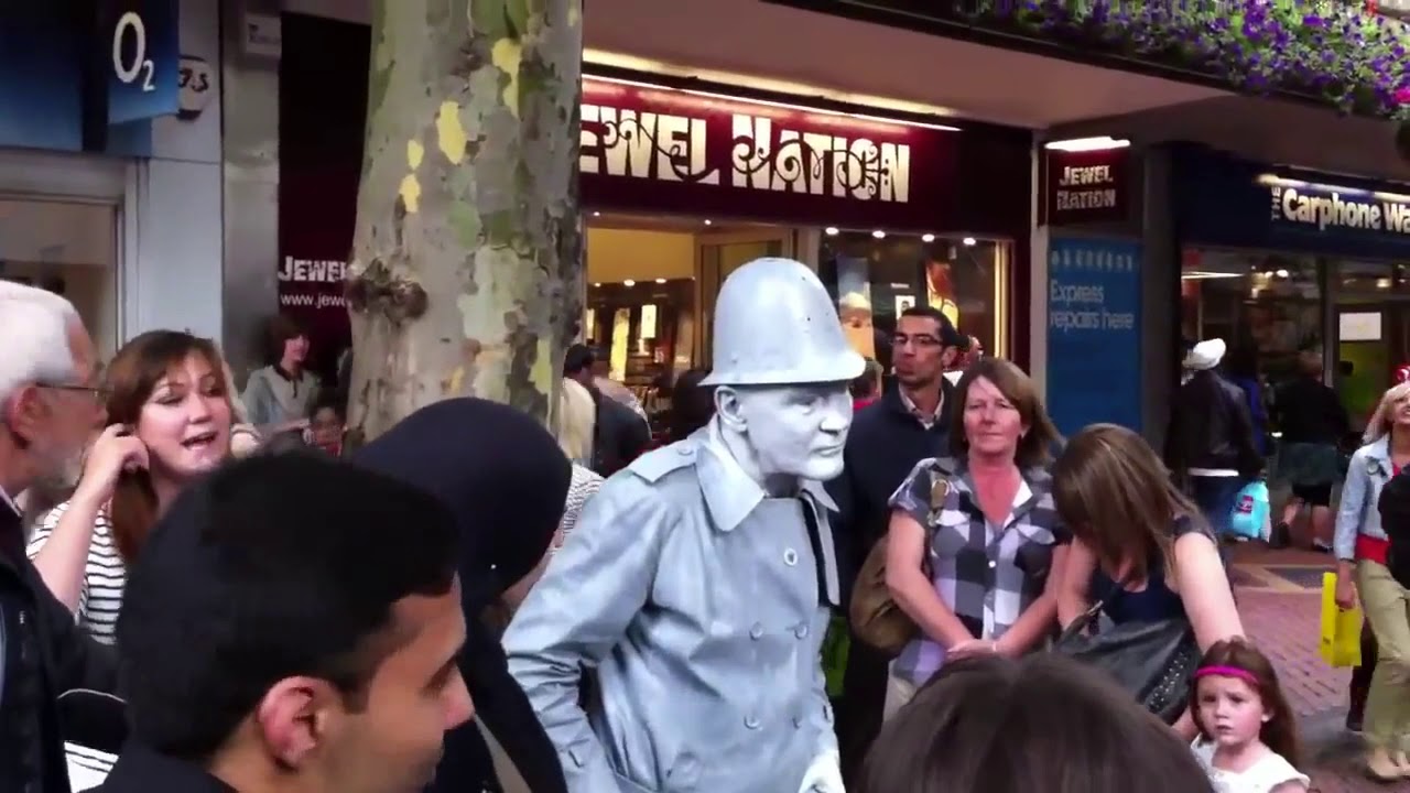 Boy kicks a human statue and parents do nothing | ViralBooth - YouTube