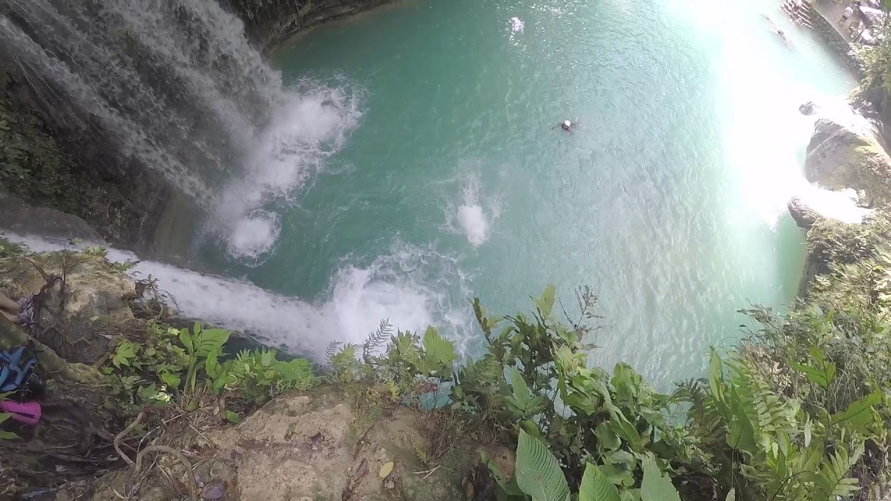 Cliff jumping in Kawasan Falls, Cebu, Philippines - YouTube