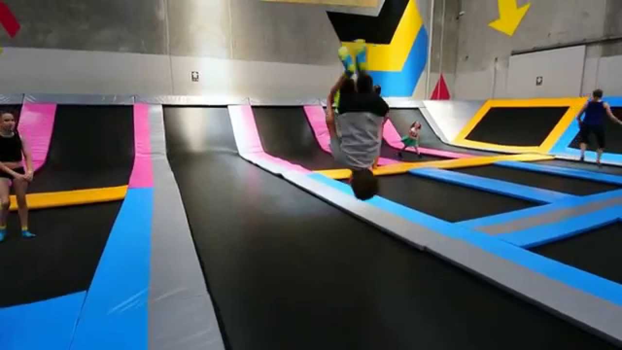 7 Year old’s amazing gymnastics tumbling routine - YouTube