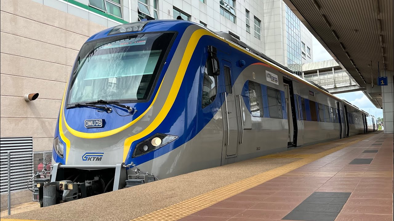 [KTMB] CRRC Zhuzhou Class 61 DMU Showcase - YouTube