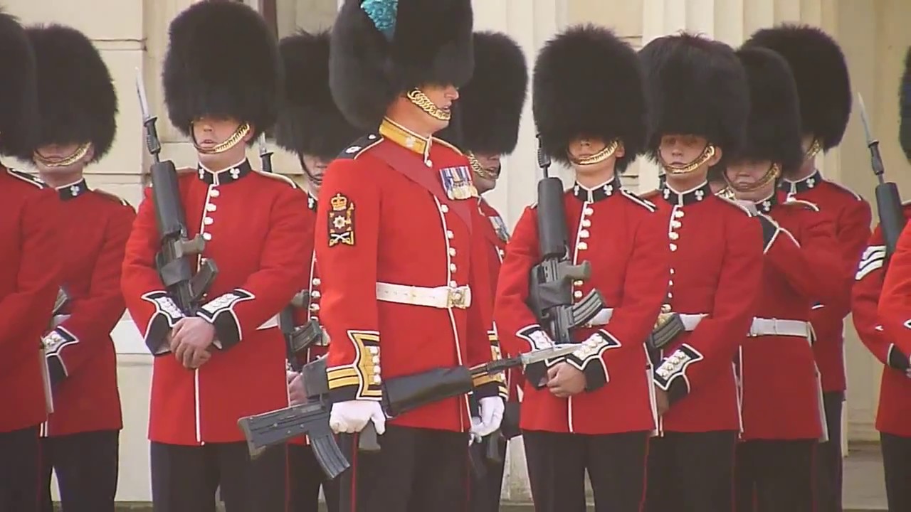 Irish Guards - YouTube