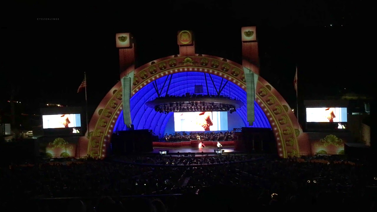 Fireworks Finale: The Muppets Take the Bowl interlude w Fozzie Bear 🐻 ...