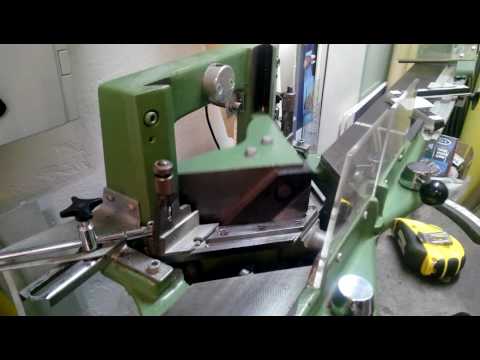 Hidrolik sistemle çerçeve kesimi. Hydraulic Mitring machine