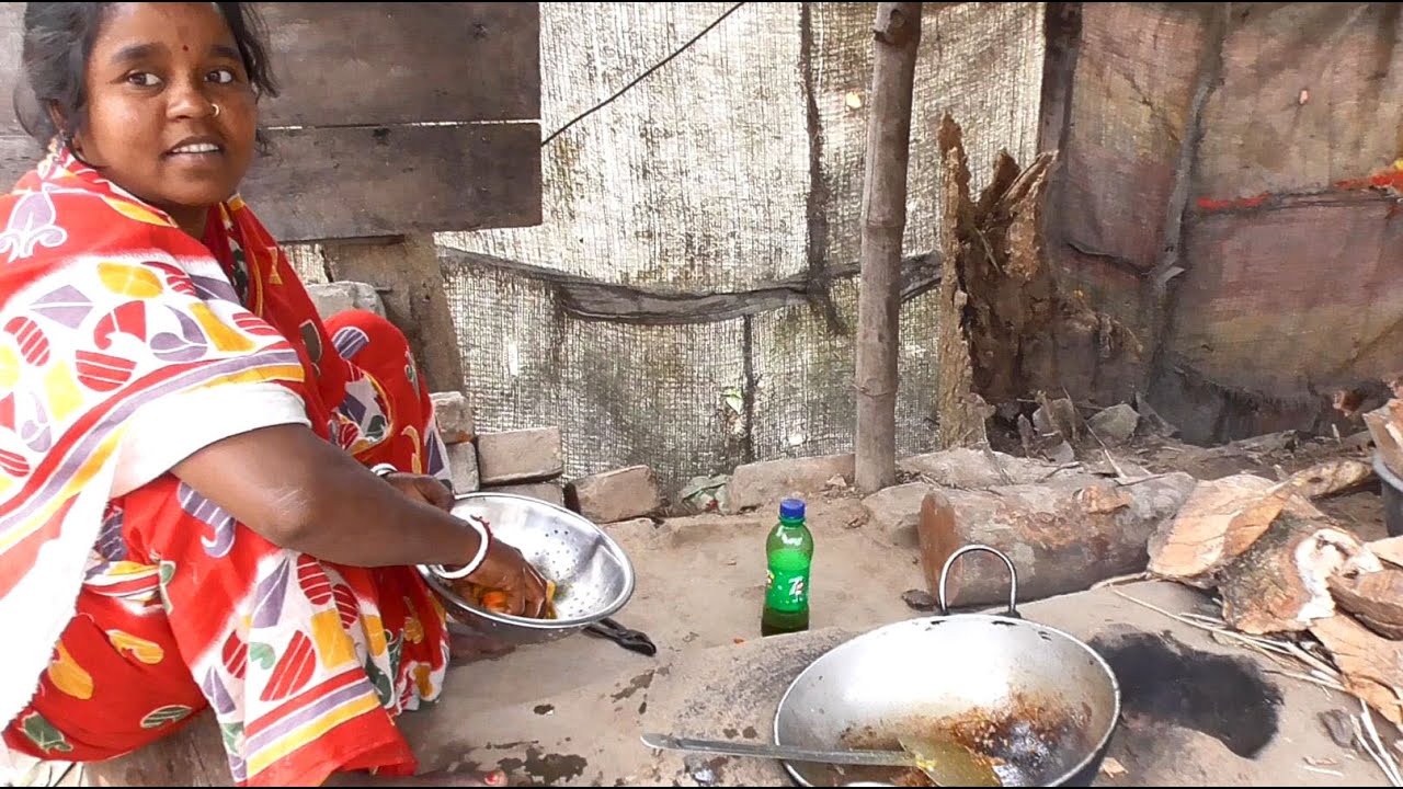 Delicious Fish cooking by a Indigenous Women's # Rural Women Cooking ...