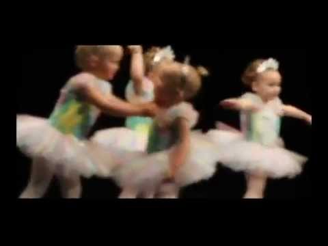 2-Year-Old Dance Recital Fight - YouTube