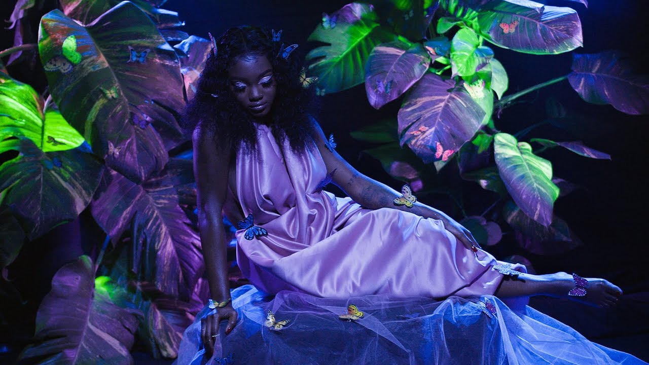 Leaha - Lights (Official Music Video) - YouTube