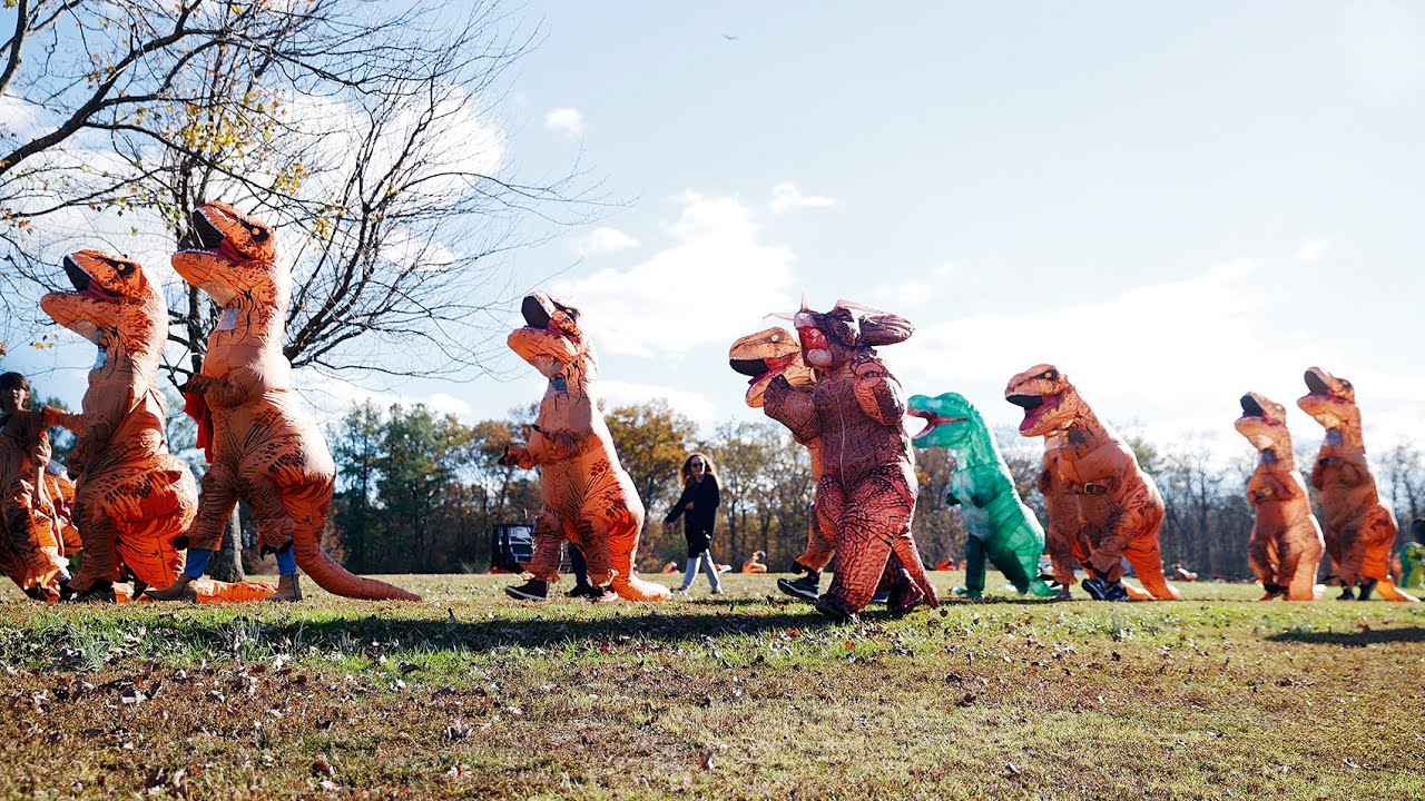 The Richmond T. Rex Run returns to Dorey Park - YouTube