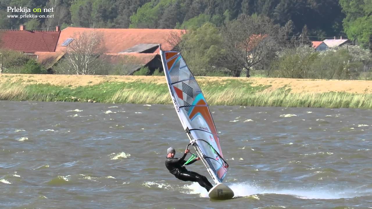 Surfanje na Gajševskem jezeru - YouTube