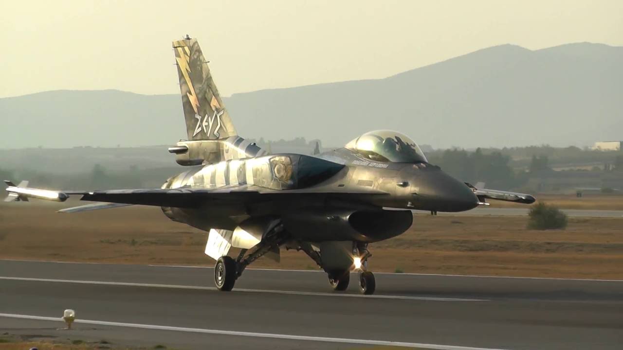 Athens Flying Week 2016 HAF F-16 Demo Team Zeus Display - YouTube