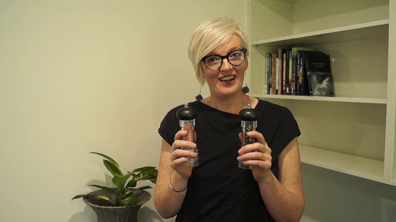 Morag - salt and pepper - YouTube