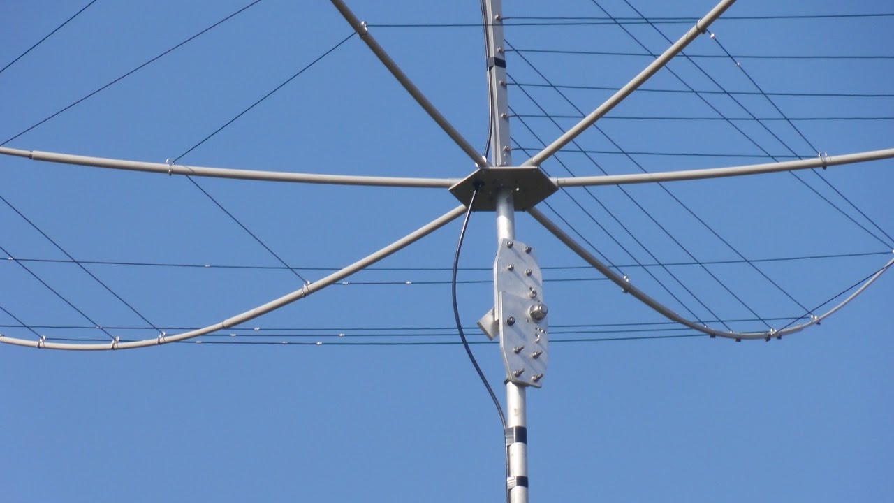Working 7X2VFK with new K4HEX hex beam on 20M - YouTube