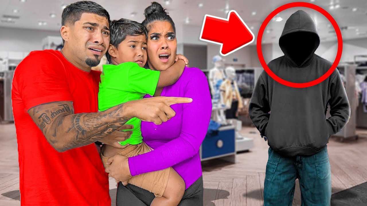 Stalker FOLLOWED US Around The Mall… - YouTube