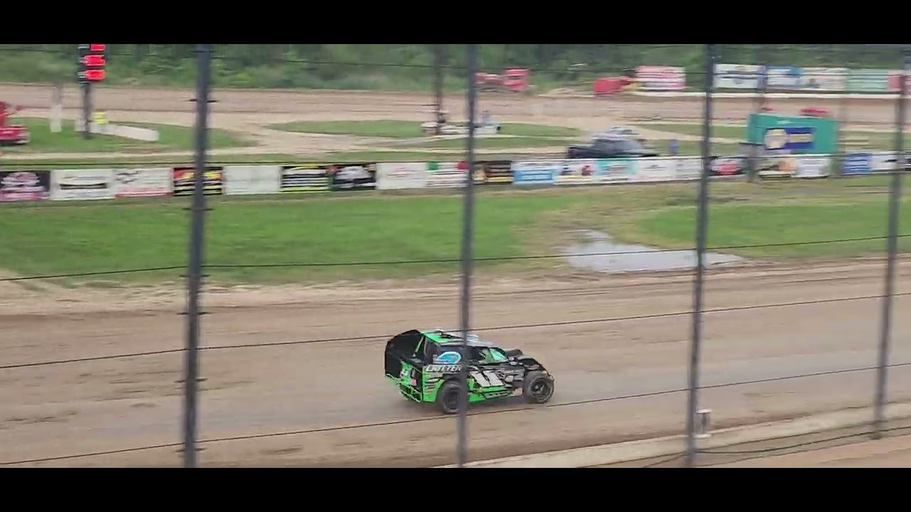 06/13/2025 Lyon Racing Mod Lite 11x Brewerton Speedway heat #1 - YouTube