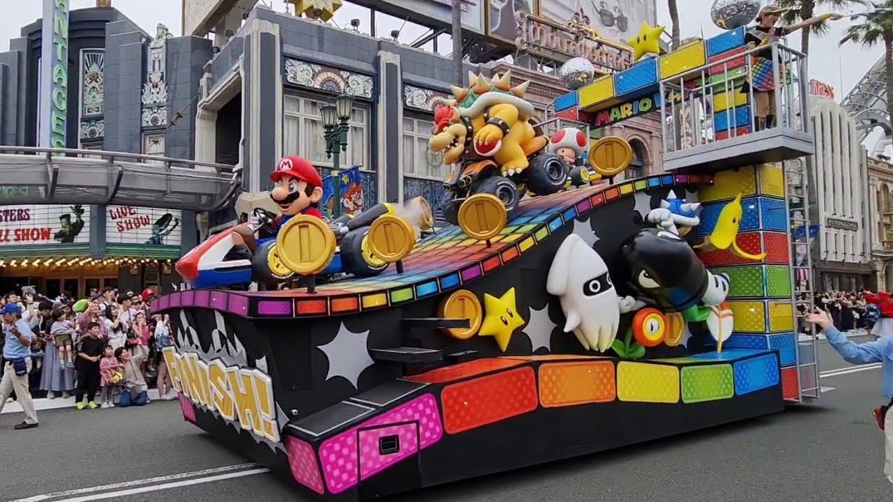 Universal Studios No Limits Parade - YouTube