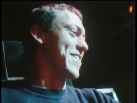 Geraint Jarman a'r Cynganeddwyr - Methu Dal Y Pwysau - YouTube