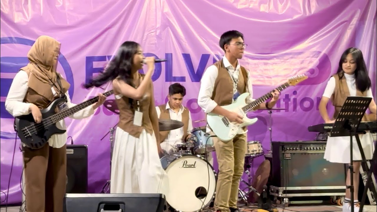 Smada Bigband - ITS Band Competition - YouTube