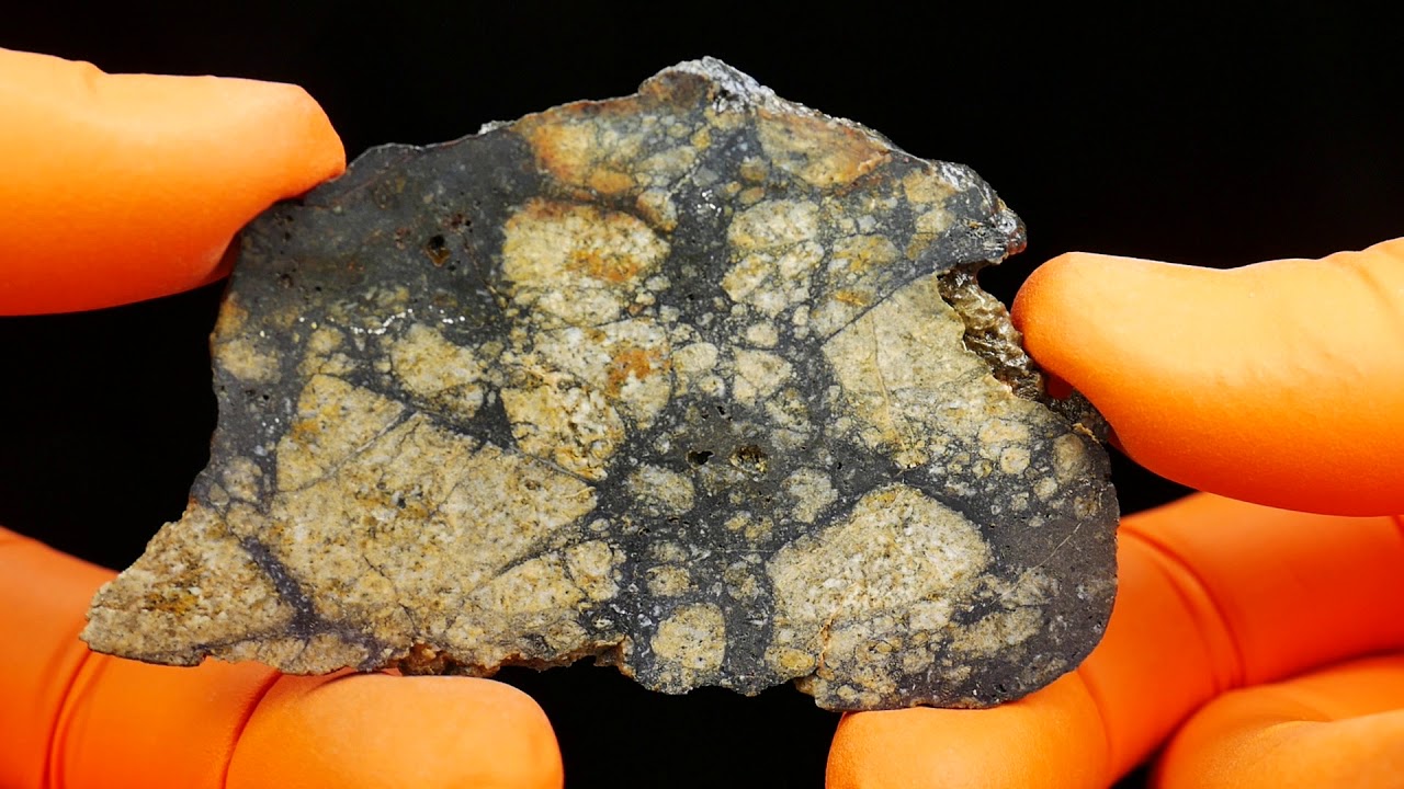 Meteorite NWA 13166 [Eucrite Melt Breccia] 13.73 gram - YouTube