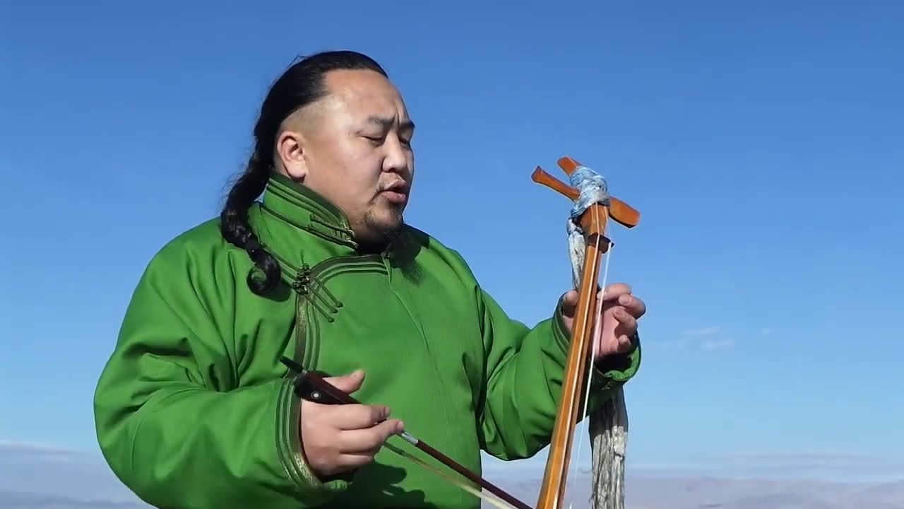 Kharkhiraa Throat Singing (Deep Khoomei) - YouTube