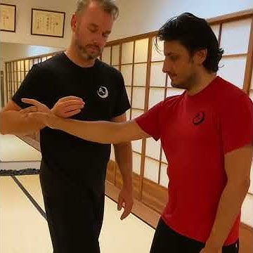 Tui Shou - Hunyuan Tai Chi - pushing hands - push hands - YouTube