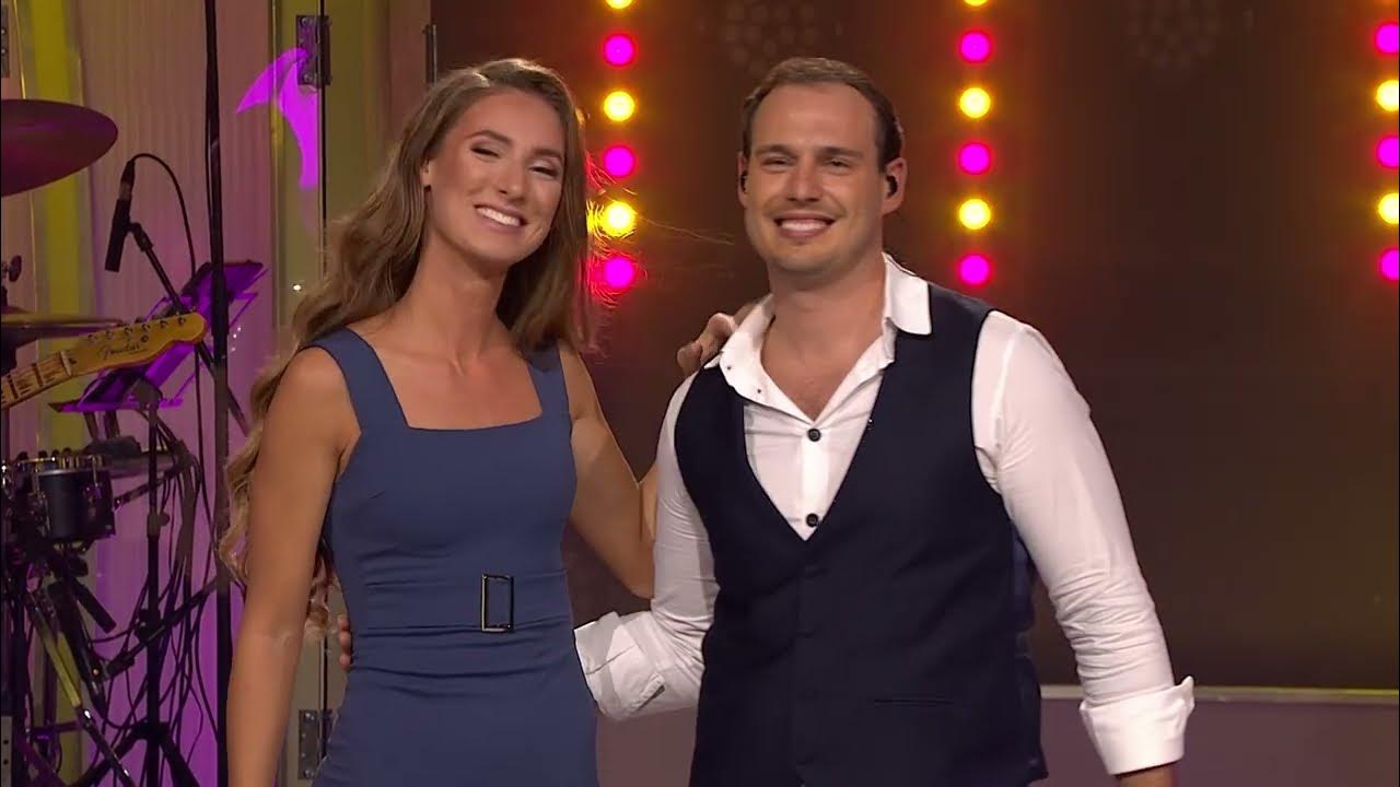 DEJAN VUNJAK IN LUCIJA SELAK - RAD BI TI REKEL NEKAJ LEPEGA (V PETEK ZVEČER) - YouTube