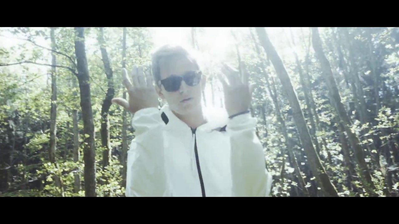 Zecko - Different (Official Music Video) - YouTube