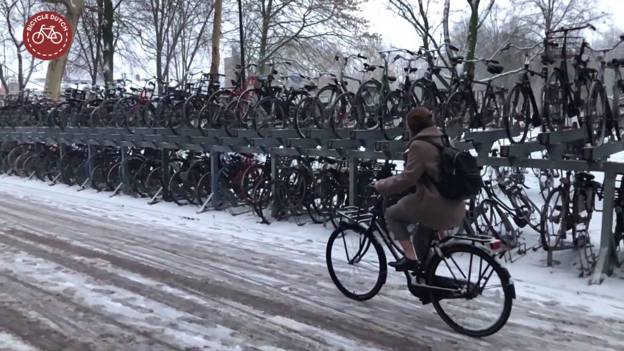 Cycling in the snow, Utrecht (NL) - YouTube