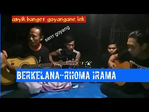 Berkelana-Rhoma irama cover.. di jamin goyang!! Cover gitar bersama teman