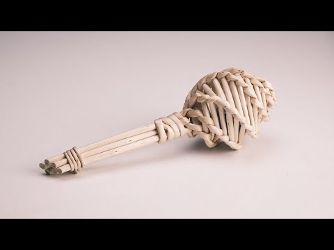 weaving a babies rattle - YouTube
