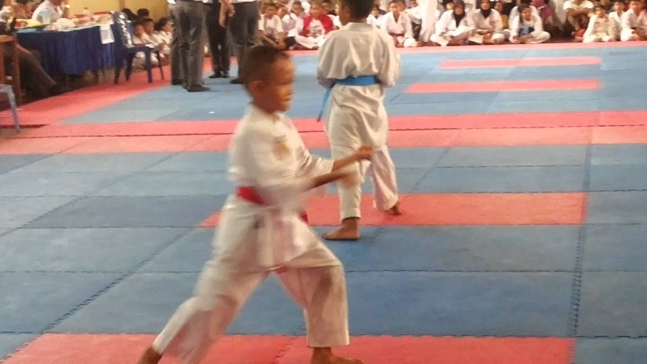 Lomba Karate Pemula - YouTube