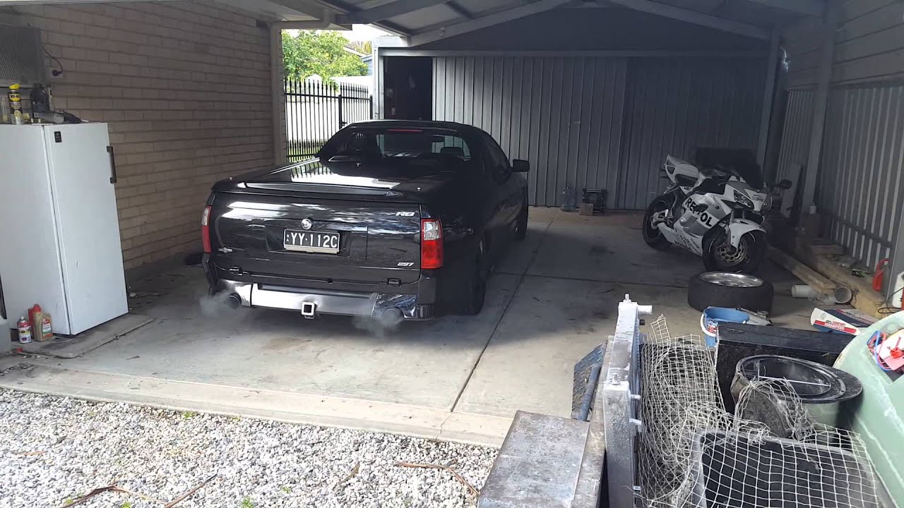 Vz r8 maloo 231/243 street racer cam - YouTube