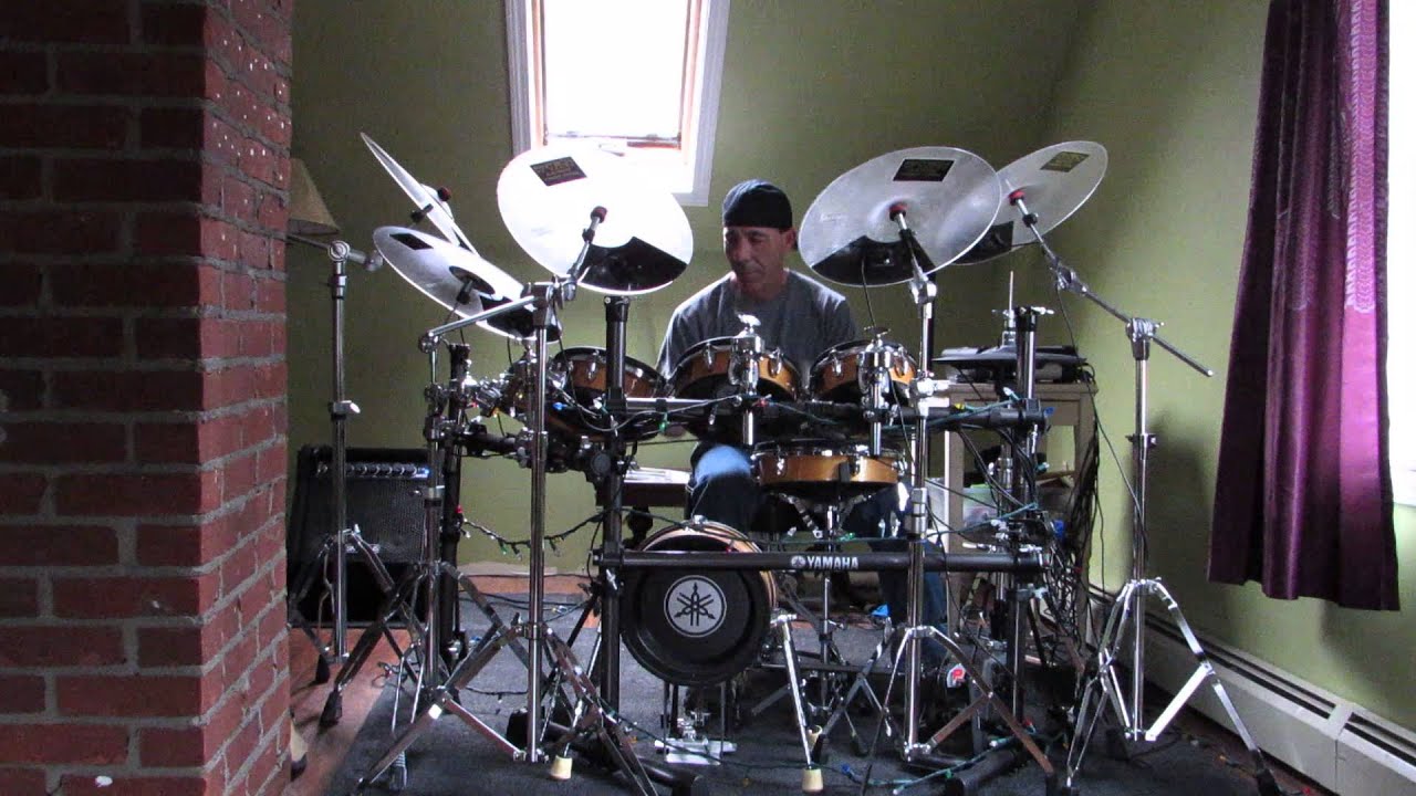 Mike Barbuto ( Rockin down the highway ) The Doobie Brothers - YouTube