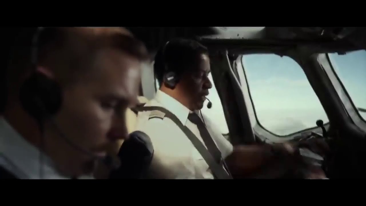 Pesawat Jatuh Mendarat Terbalik " Flight 2012 movie" best epic scane ...