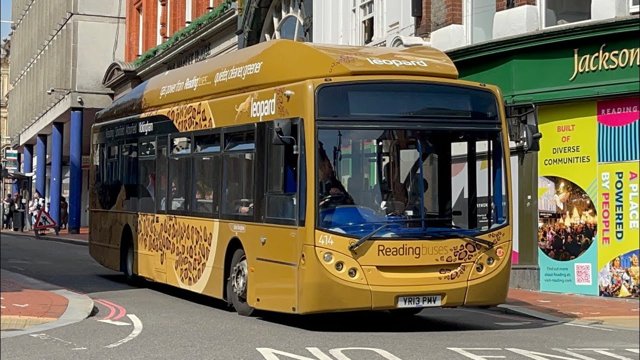 Reading Buses Scania K270UB ADL Enviro300SG 414 (YR13PMV) On Route 3 To ...