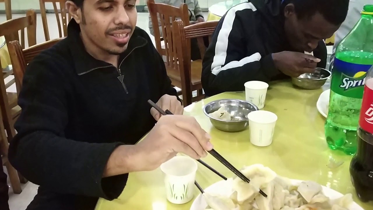 A FOREIGN STUDENT USING CHOPSTICK FOR FIRST TIME😍😆😍😆 - YouTube